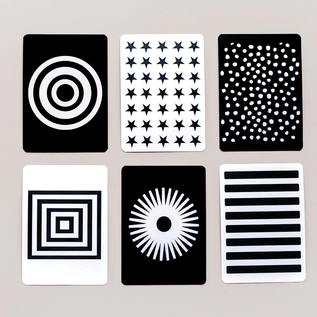 PlayLogy | Baby Book | Black & White Contrast Cards | Brain Development ...